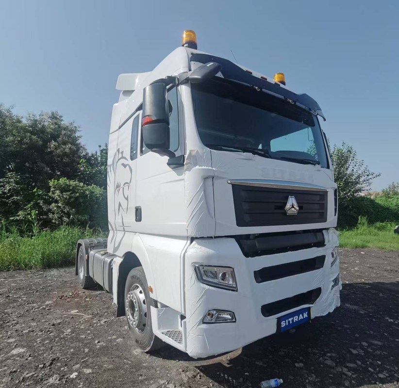 Carbon Steel Cargo Box Heavy Duty Sitrak Tractor Cargo Transport Truck ...